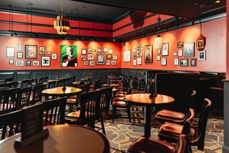 Las Vegas Strip: Brad Garretts Comedy Club at MGM Grand - Pricing and Value