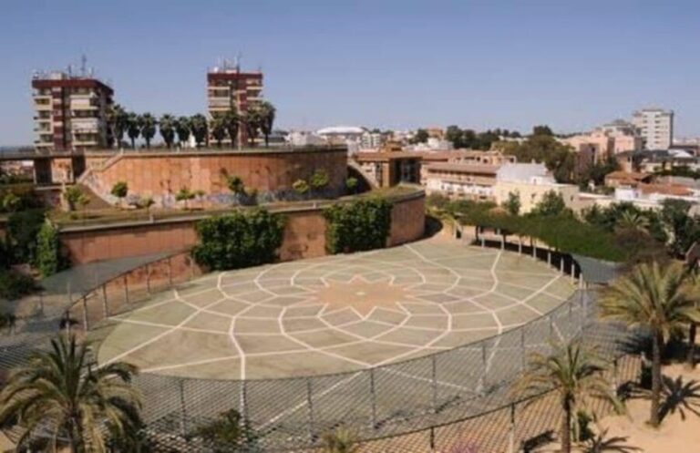 Lisbon: One-way trip to Seville up to 4 stops - What travelers can expect