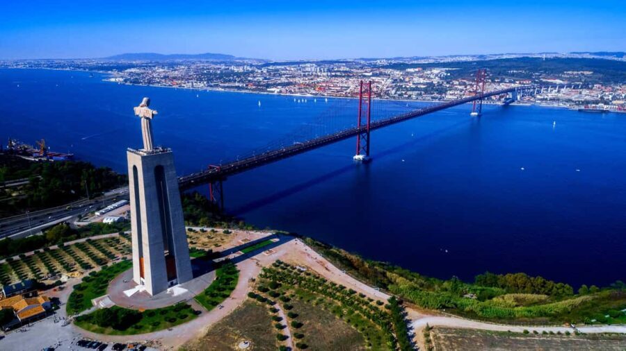 Lisbon Tour: Cristo Rei, Belem, São Jorge Castle, 360°View. - What Travelers Should Keep in Mind