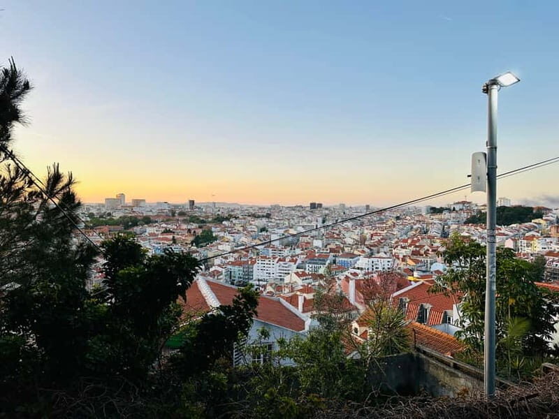 Lisbon Tuk Tuk Tour 1 Hour 30 Min - The Sights and Neighborhoods Covered