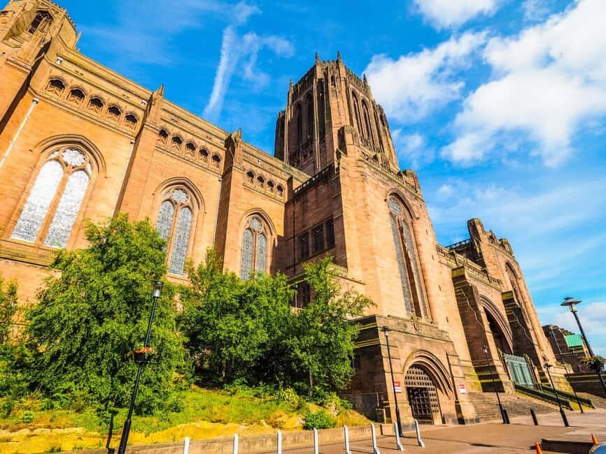 Liverpool: Express Walk with a Local - Why Choose an Express Walk in Liverpool?