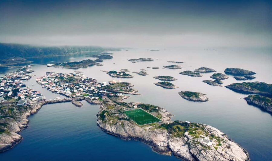 Lofoten: Full-Day Tour with a Local Chinese-Speaking Guide - Who Would Enjoy This Tour?