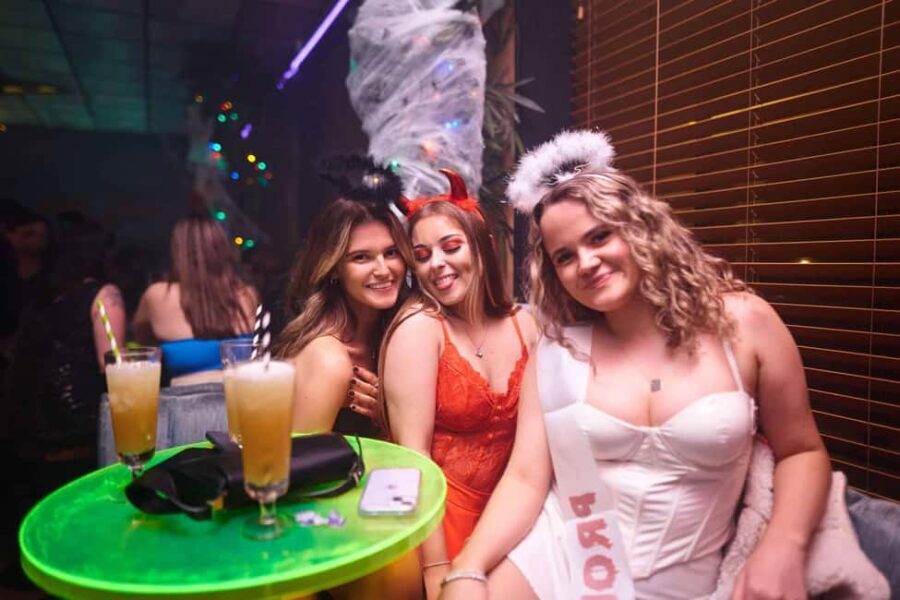 London: Halloween Pub Crawl with Afterparty - Venues 2, 3, and 4: Gradually Growing Bolder