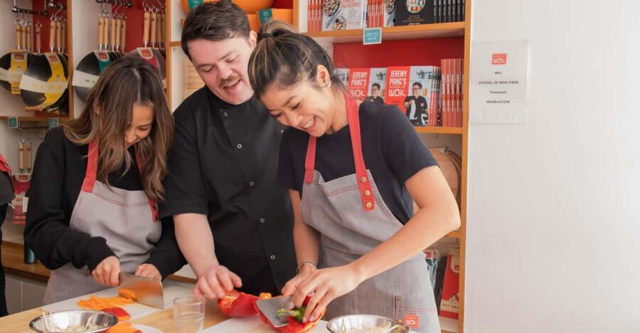 London: Korean Bibimbap Cookery Class with Wine - Is it Worth the Price?