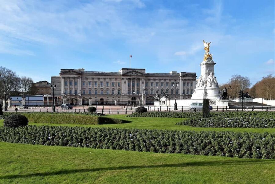 London: Royal Rascals and Scandalous Sovereigns Walking Tour - What’s Included and What’s Not