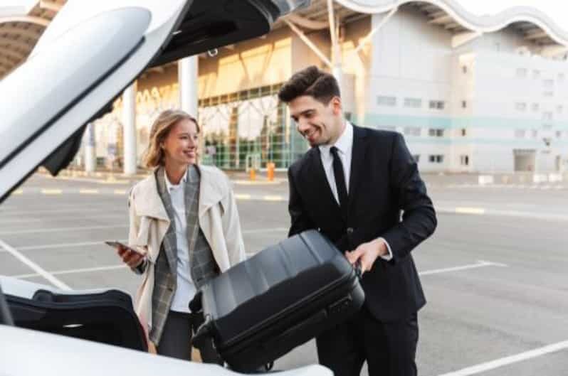Los Angeles Airport: One-Way Private Transfer to Los Angeles - The Itinerary in Detail
