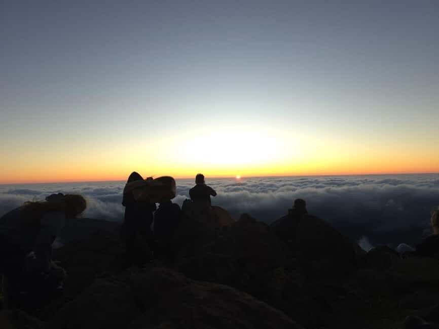 Madeira: Pico do Arieiro Sunrise Tour with Breakfast - Transportation and Group Size