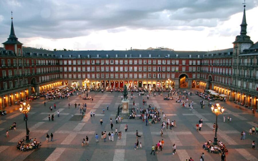 Madrid: La Latina Walking Tour with Tapas and Drink - An In-Depth Look at the Tour