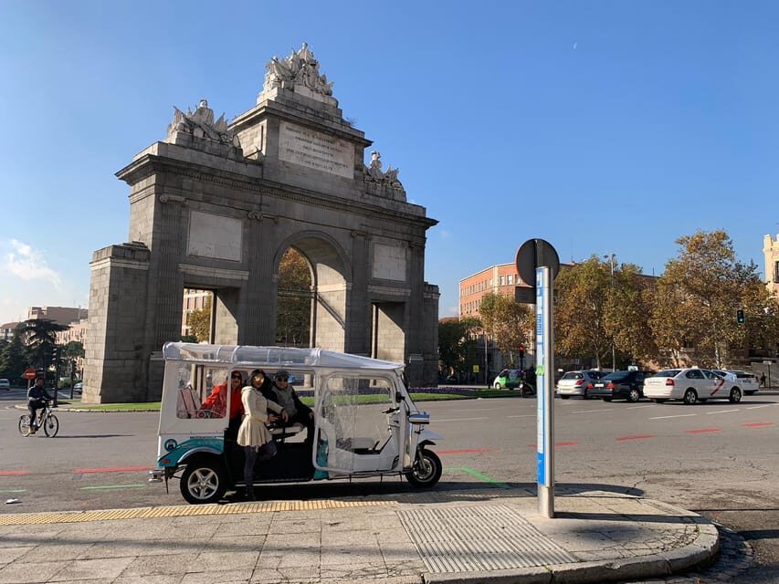 Madrid: Make your own 60 minutes tuk tuk tour - Key Points