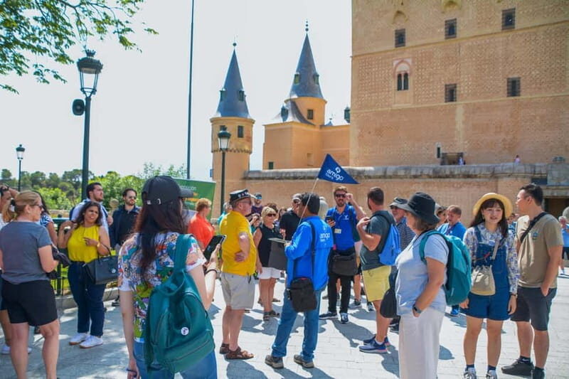 Madrid: Toledo & Segovia Guided Tour with Tickets and Lunch