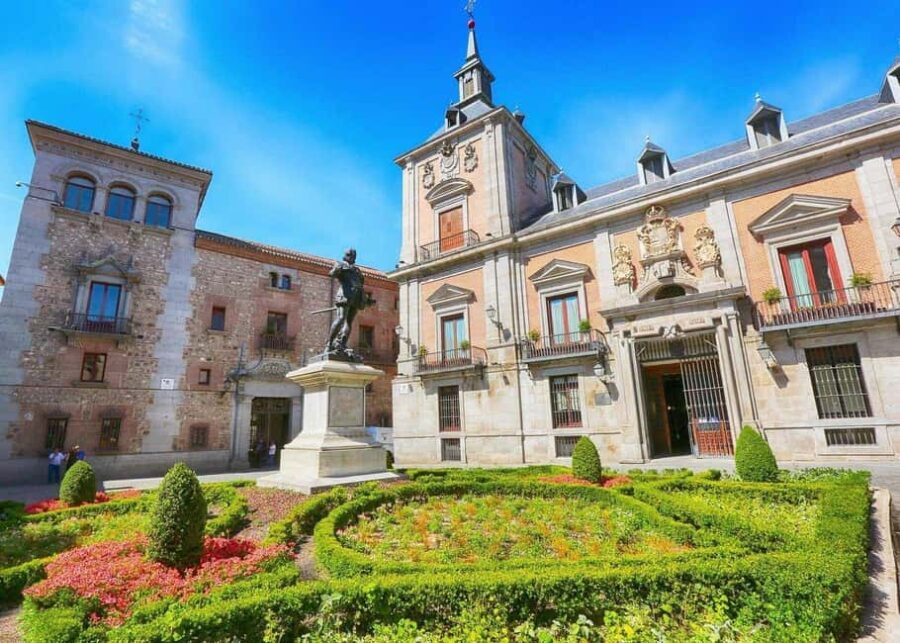 Madrid Walking Tour: Sol, Plaza Mayor,Royal Palace, Gran Via - What Travelers Are Saying