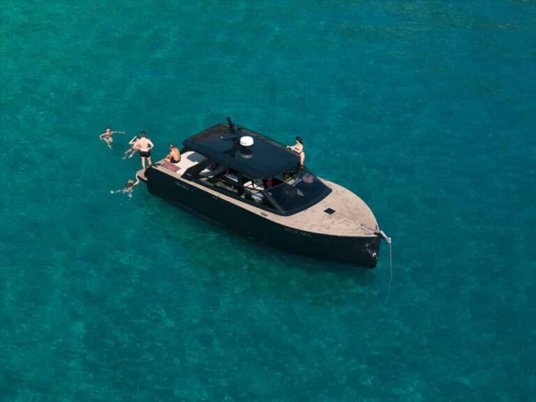 Makarska: 4 Island Luxory Speedboat Tour with Town Hvar - Who Will Love This Tour?