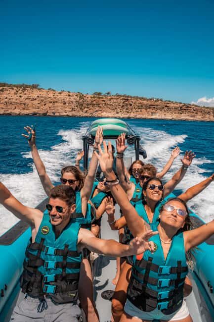 Mallorca: 2h speedboat tour, visit caves, cliffs and snorkel - The Itinerary in Detail