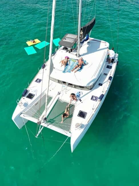 Mallorca: Discover paradisiacal coves on board of an exclusive catamaran - Who is this tour best suited for?