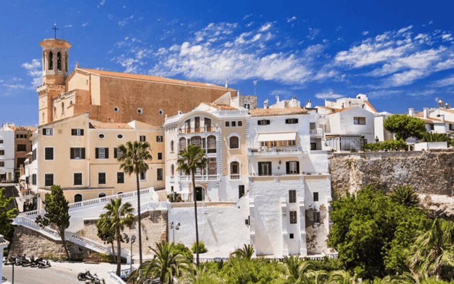 Menorca: Mahon Guided Walking Tour with History & Tastings - The Itinerary in Detail
