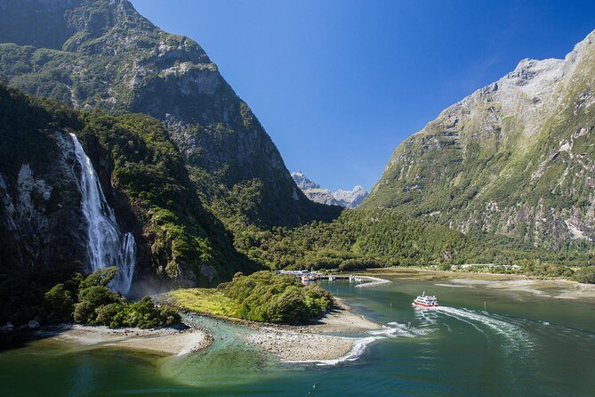Milford Sound Nature Cruise with Southern Discoveries - FAQ