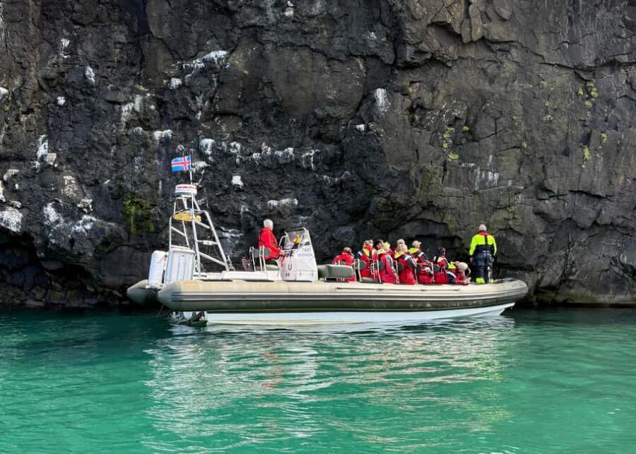 Neskaupstaður: RIB Boat Tour with Drink - The Experience at Páskahellir and the Cliffs