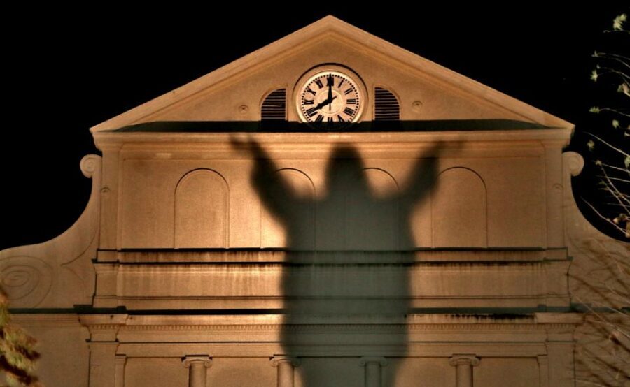 New Orleans: 5 in 1 Ghost & Mystery Evening Tour - The Guides: The Heart of the Experience