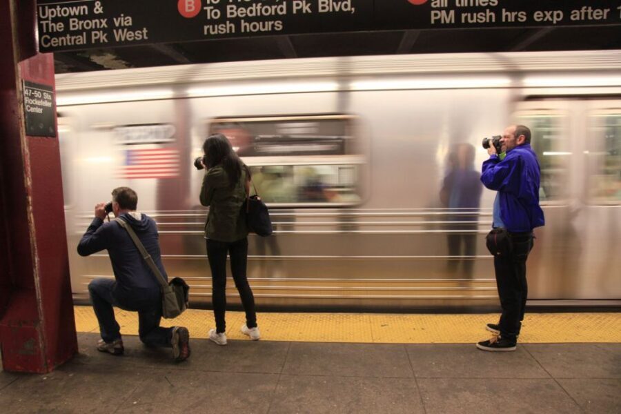 New York Citys Iconic Sights: 3-Hour Photography Tour - Transportation and Group Experience