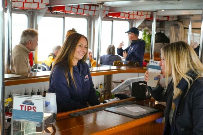 Newport, RI: Evening Cocktail Cruise of Narragansett Bay - What to Expect During the Cruise