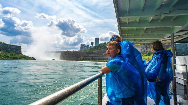 Niagara Falls: USA and Canada Tour with Boat Cruise + Lunch - Who Will Love This Tour?