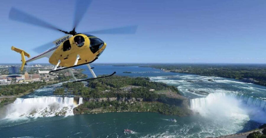 Niagara Falls, USA: Scenic Helicopter Flight over the Falls - The VR Experience: Adding a New Dimension