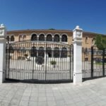 NICOSIA Day trip by bus with French-speaking guide - Key Points