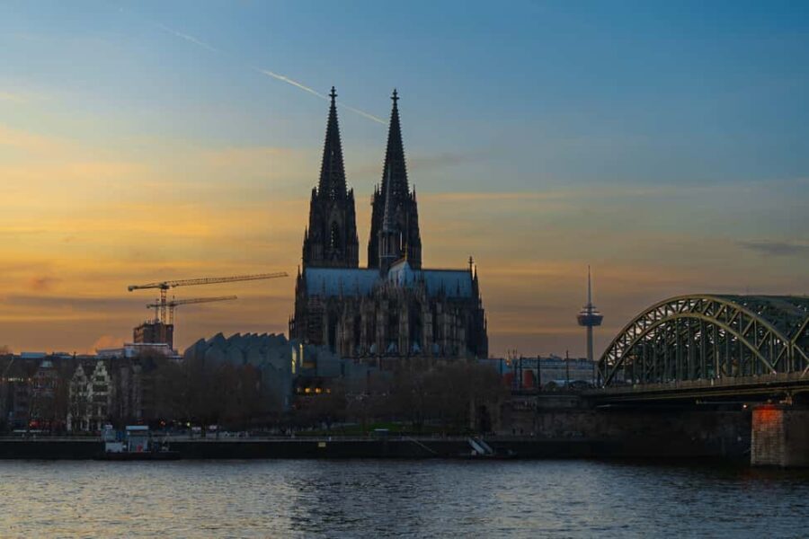 Night Tour of Cologne Cathedral - The Experience and Atmosphere