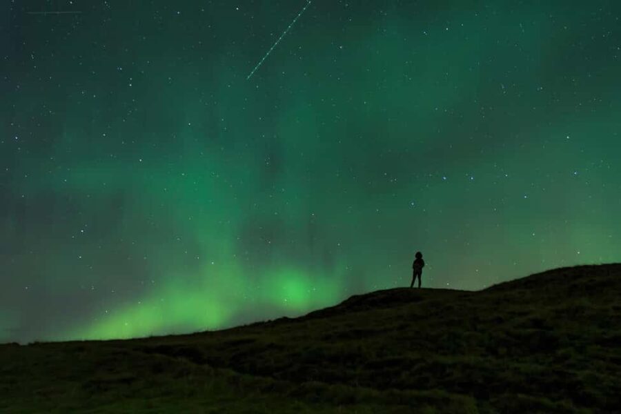 Northern Lights in Super Jeep, Photos, Hot Cocoa, Pastries - An In-Depth Look at the Northern Lights Super Jeep Tour