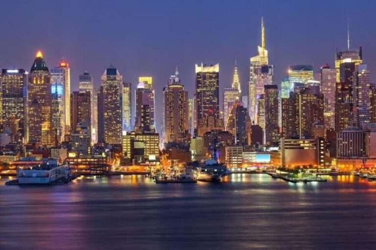 NYC: Private Contrast Tour of New York - An In-Depth Look at the Itinerary