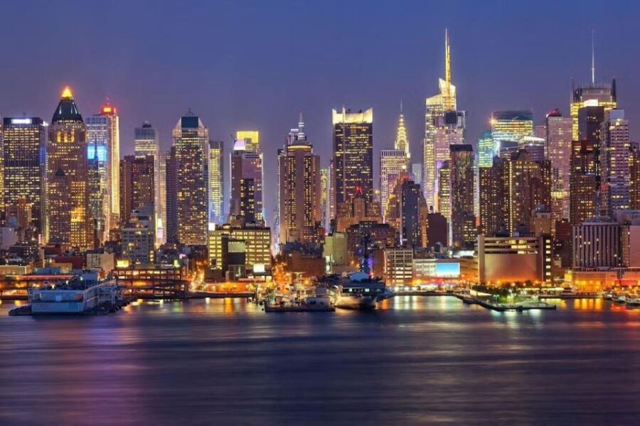 NYC: Private Contrast Tour of New York - An In-Depth Look at the Itinerary
