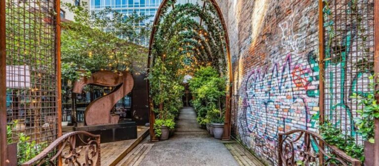 NYC: SoHo, Little Italy, and Chinatown Guided Tour - Detailed Breakdown of the Itinerary