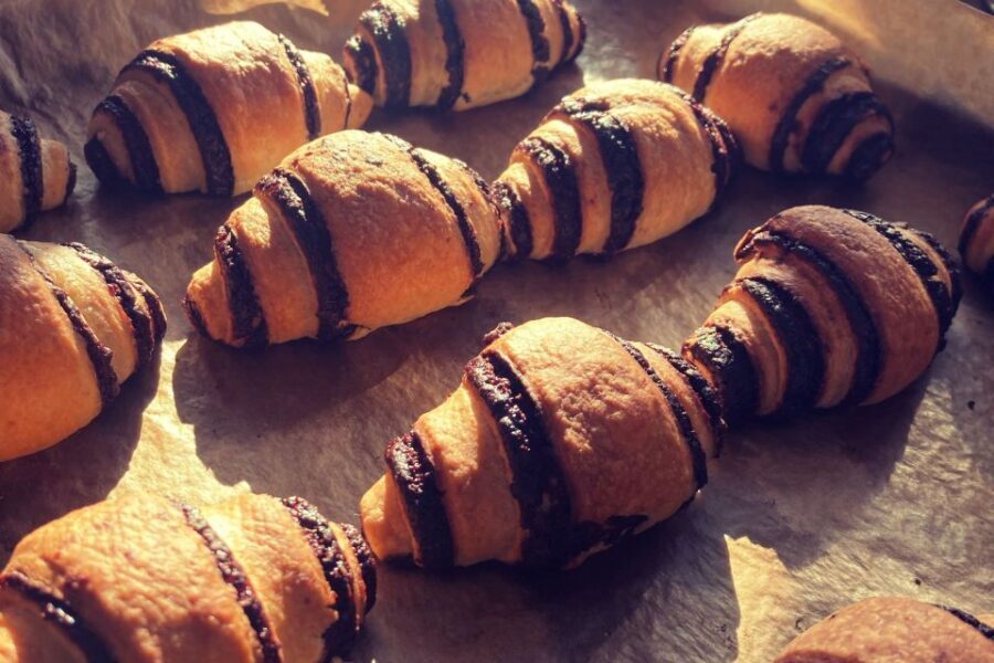 NYC: Upper East Side Walking Food Tour - What Makes This Tour Stand Out