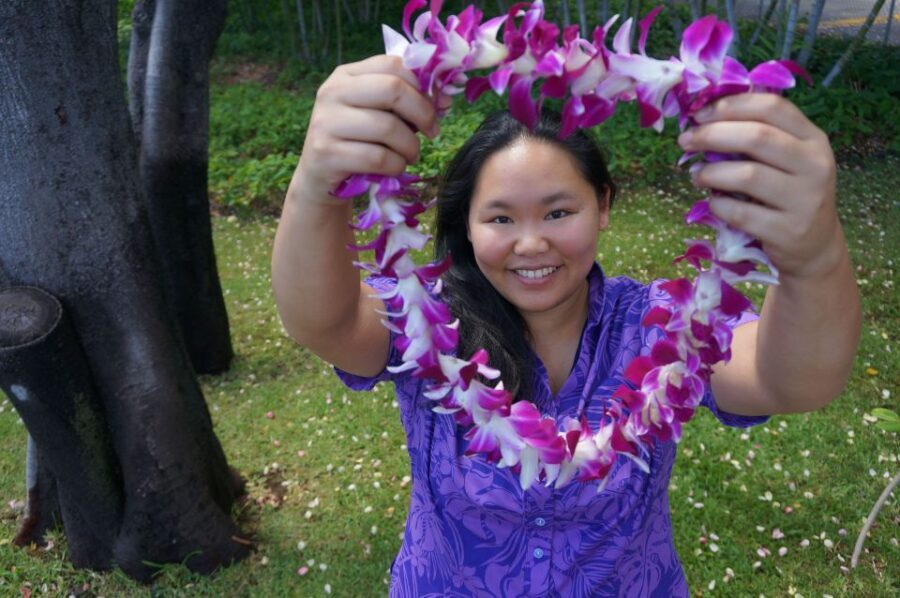 Oahu: Honolulu Airport (HNL) Honeymoon Lei Greeting - The Value of the Experience