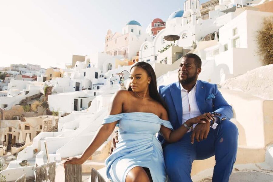 Oia: 30' photo session for couples or solo travelers - Who Will Love This Experience?