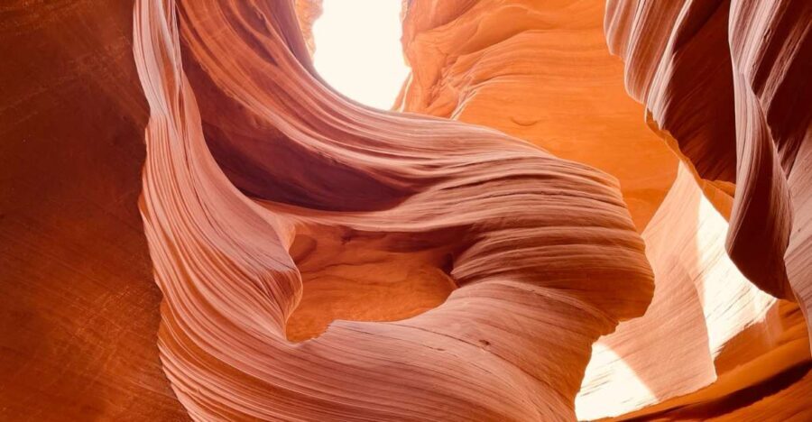 Page: Lower Antelope Canyon Tour with Trained Navajo Guide - A Deep Dive into the Lower Antelope Canyon Tour Experience