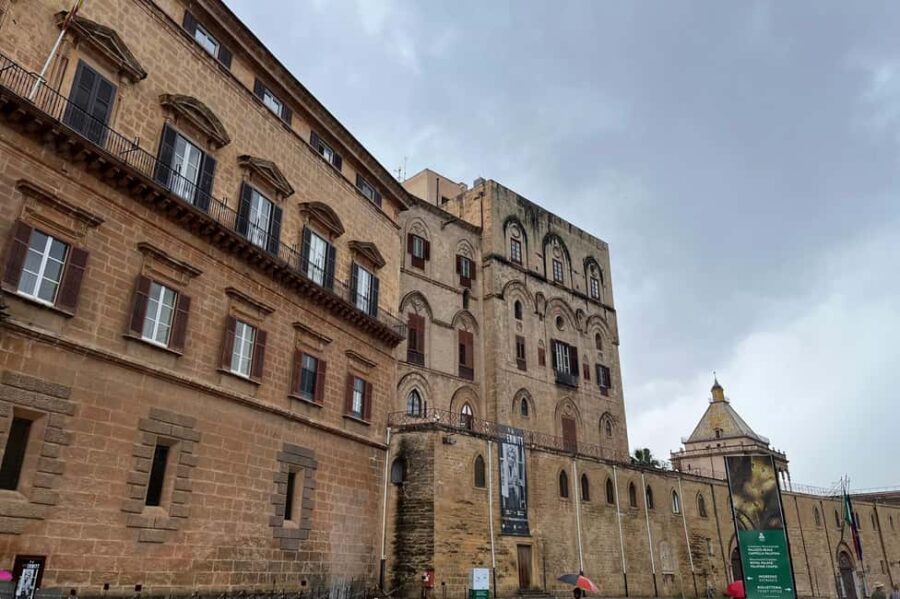 Palermo: Palatine Chapel, Audio App & optional Norman Palace - The Magic of the Muqarnas Ceiling and Chapel Architecture