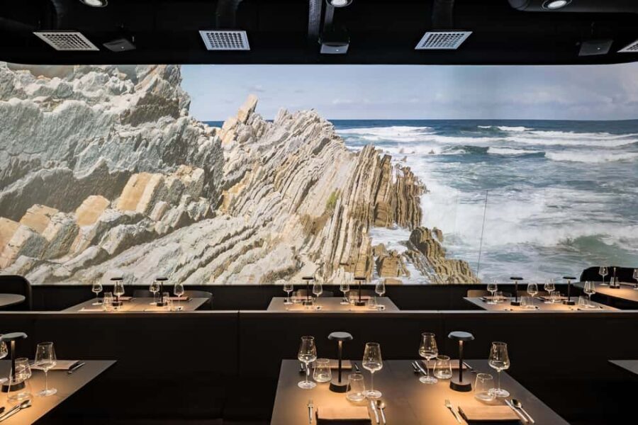 Paris: Immersive Fine Dining Meets Art in an Ancient Cinema - The Experience in Detail