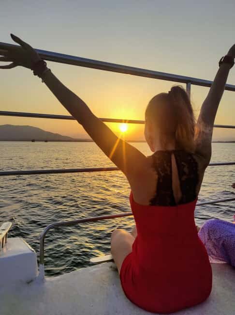 Paseo en Catamarán con Baño o Puesta de Sol - What to Expect During the Cruise