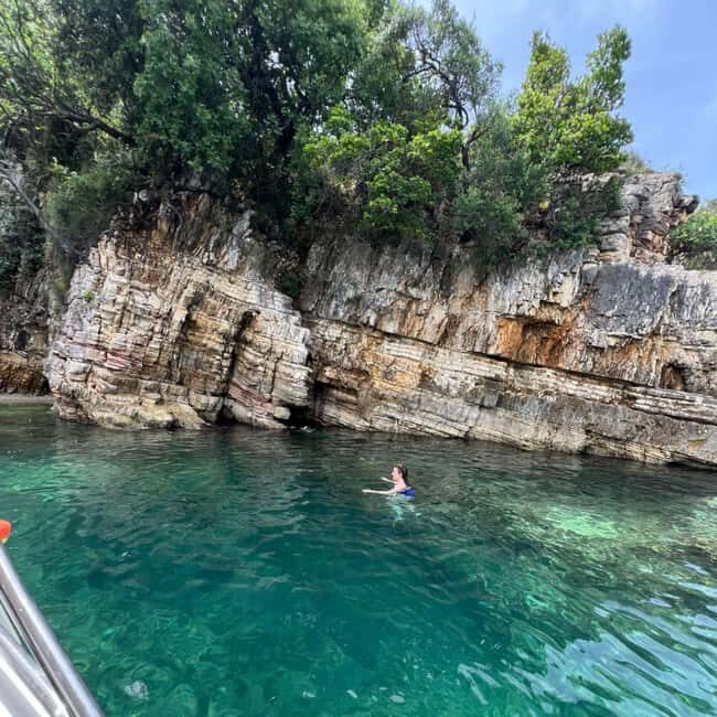 Pelagic Boat Tour7 destinations:drink+Snorkel+Umbrella - A Closer Look at the Day’s Itinerary