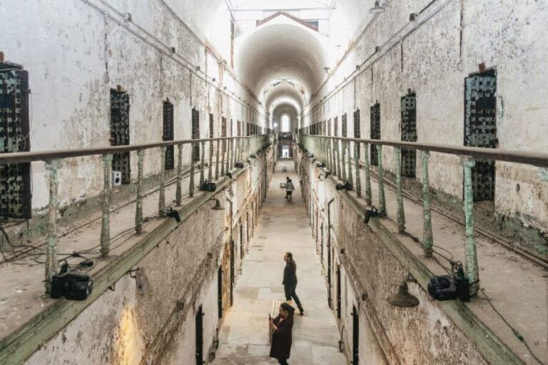 Philadelphia: Eastern State Penitentiary Admission - The Audio Tour and Guided Insights
