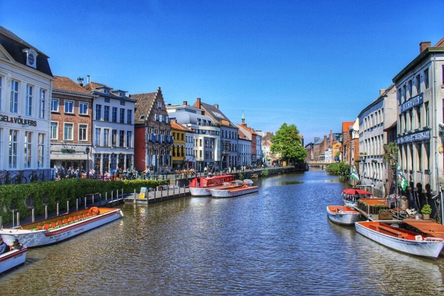 Picturesque Ghent  Private Romantic Tour for Couples - Exploring the Landmarks with Context