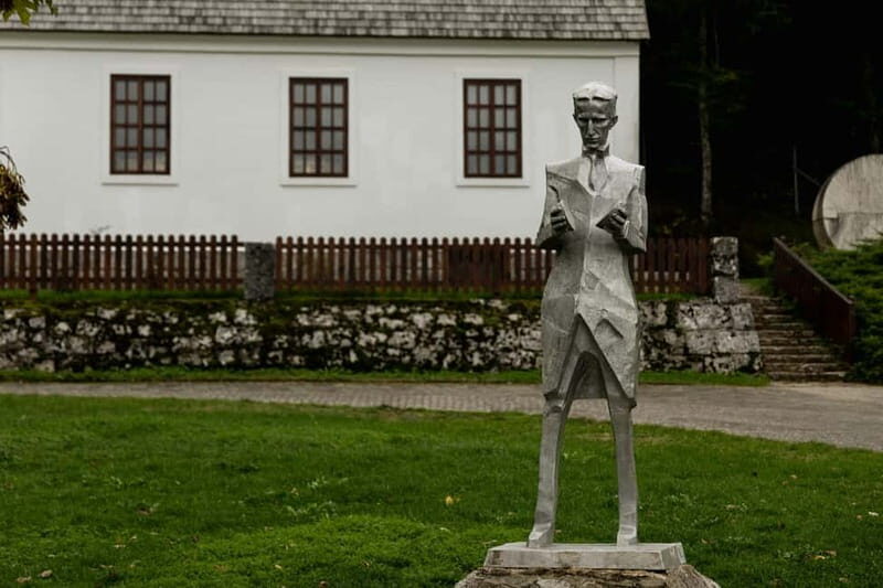 Plitvice Lakes: Tour of Plitvice, Pick Up & Tickets Included - Exploring the Details of the Plitvice Lakes Tour