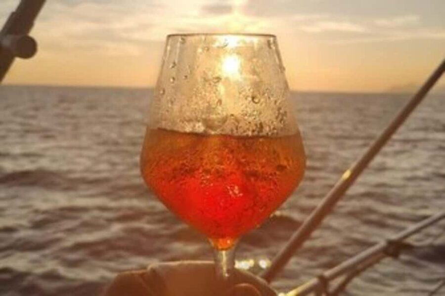 Polignano a Mare: Boat Cruise, visit to the caves with Spritz - Authentic Traveler Experiences