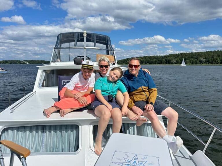 Potsdam: 2-Hour Private Castle Sightseeing Cruise - FAQ