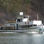 Prague At Dusk: 1-Hour Historic Boat Tour with Commentary - Step-by-Step Experience Breakdown