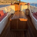 Private Cruise: Boat Tour with Seafood Lunch in Rina's Cave - Why Choose This Tour?