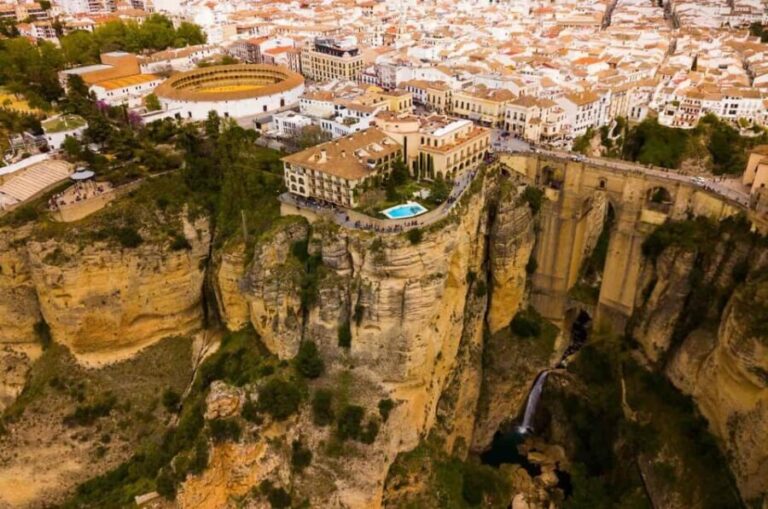 Private Daytrip to Ronda from Seville - Detailed Breakdown of the Tour Experience