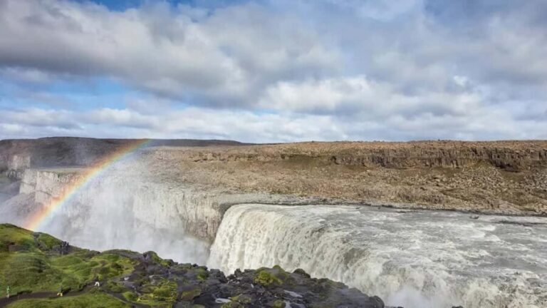 Private Diamond Circle Tour from Akureyri - An In-Depth Look at the Diamond Circle from Akureyri