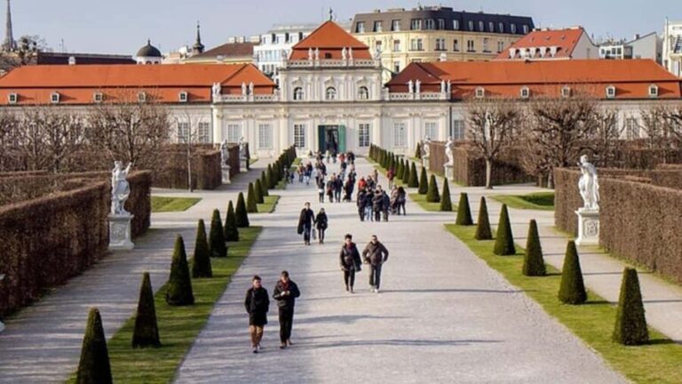 Private Tour: Highlights of the Upper Belvedere Museum - Exploring the Palace and Gardens